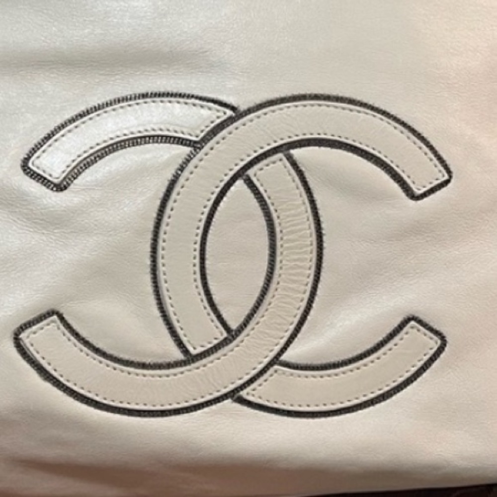 Wow Poshmark - Huge Supermodel Authentic Chanel Jumbo… - Gem